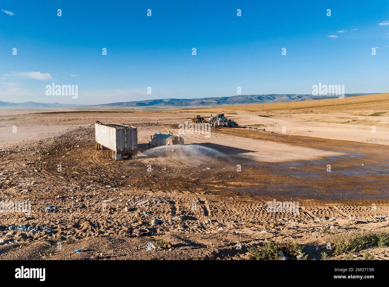 Three wheeler tractor hi-res stock photography and images - Alamy