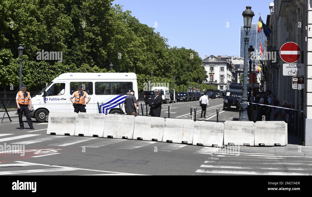 Us embassy security measures hi-res stock photography and images - Alamy