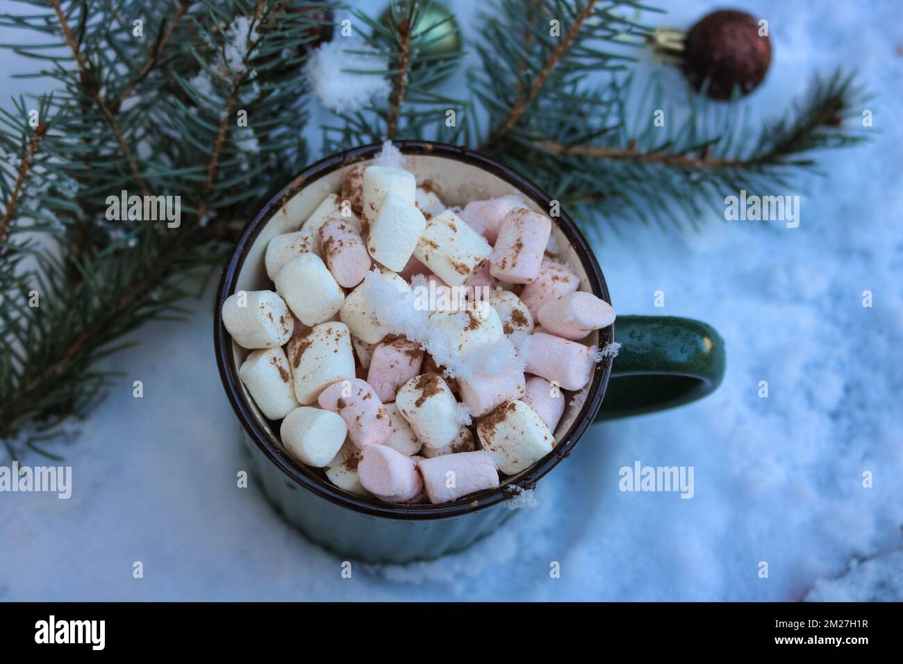 Cup of hot cocoa Stock Photo - Alamy