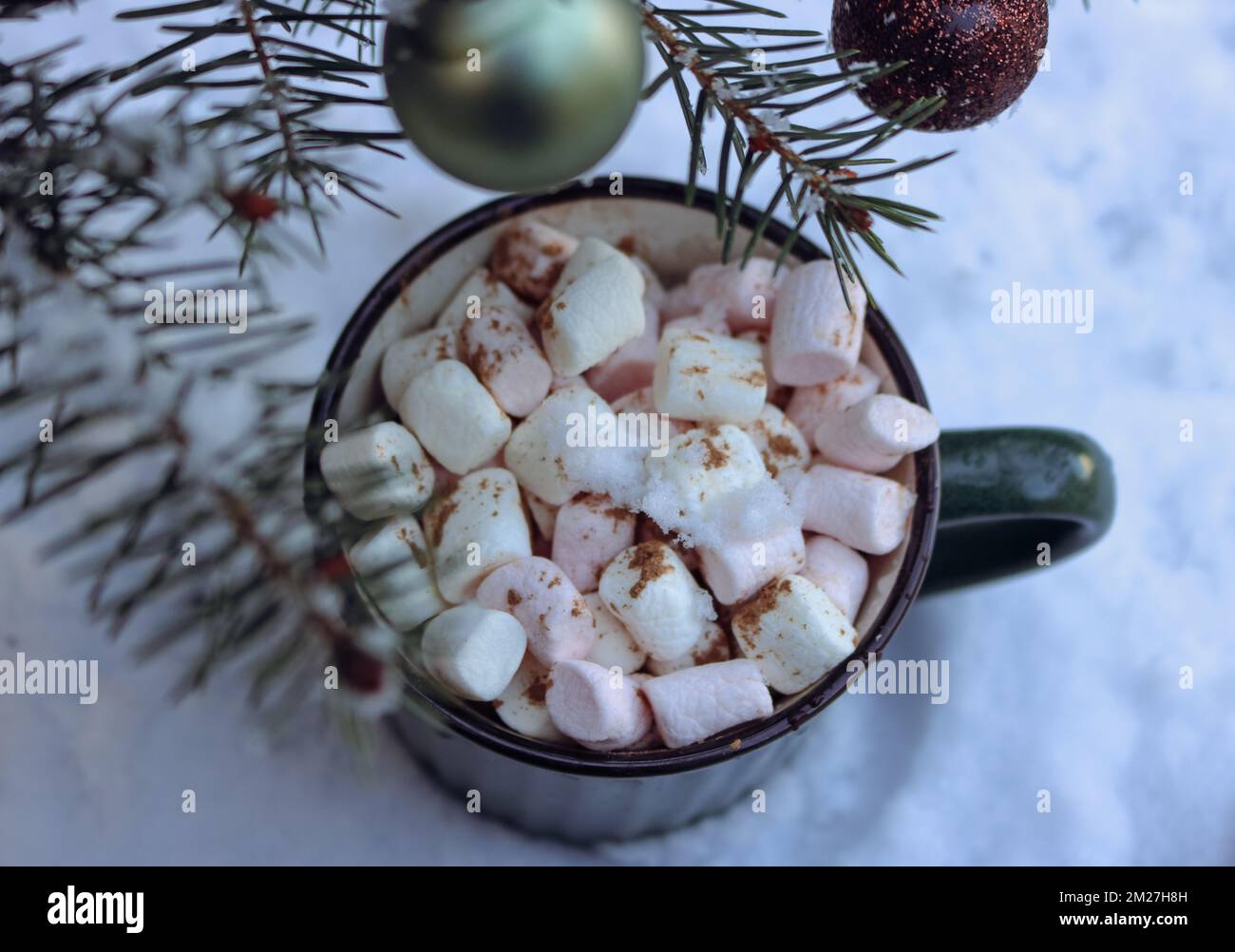 Cup of hot cocoa Stock Photo - Alamy