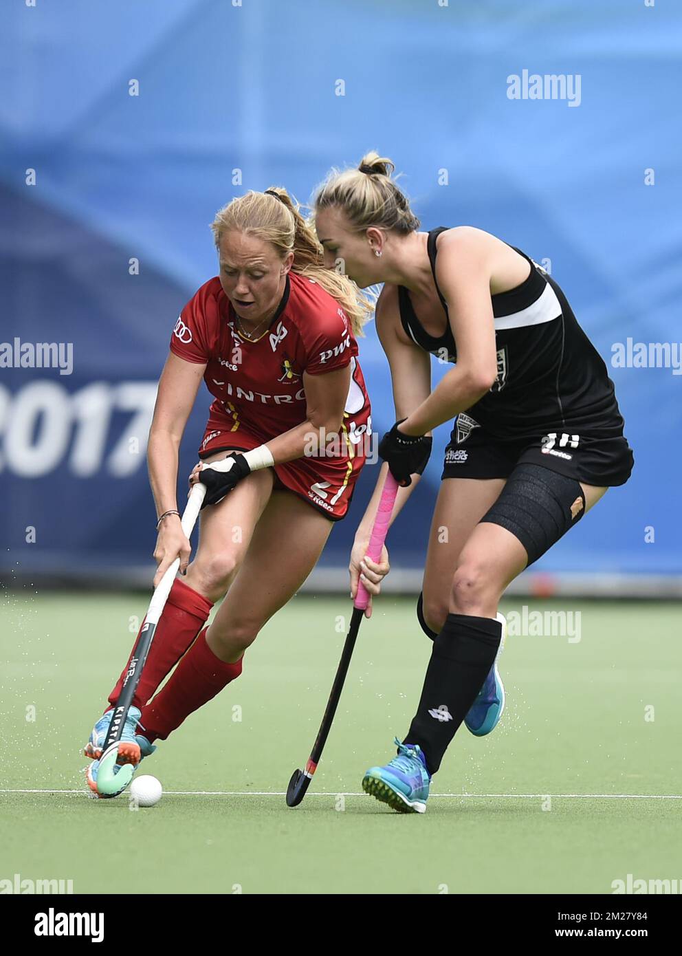 Liz thompson hi-res stock photography and images - Alamy