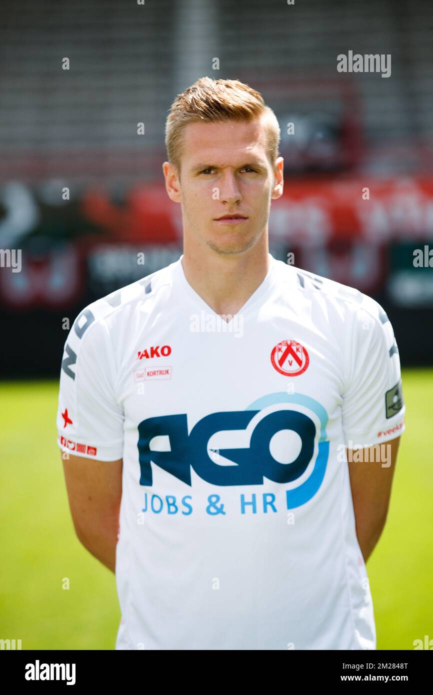 Kortrijk's goalkeeper Thomas Kaminski poses for photographer at the ...
