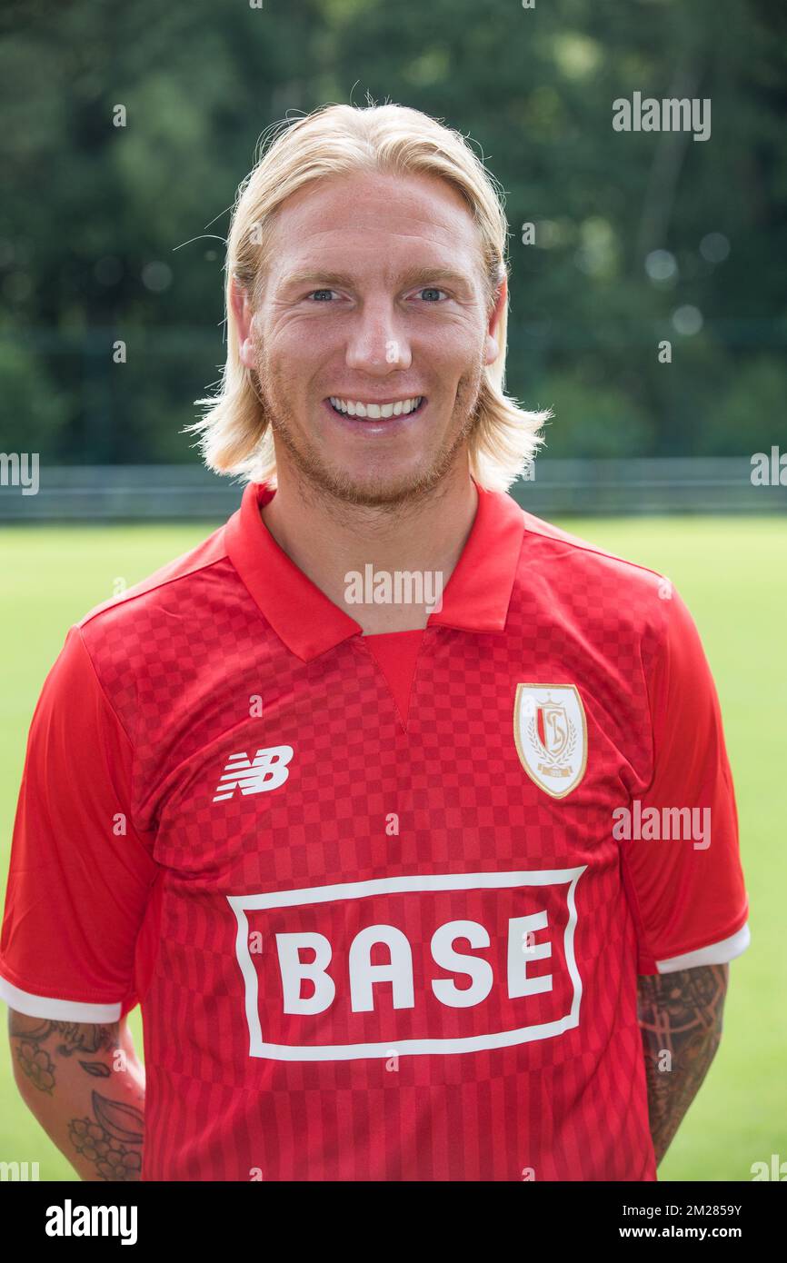 Standard's Jonathan Legear poses for photographer at the 2017-2018 ...