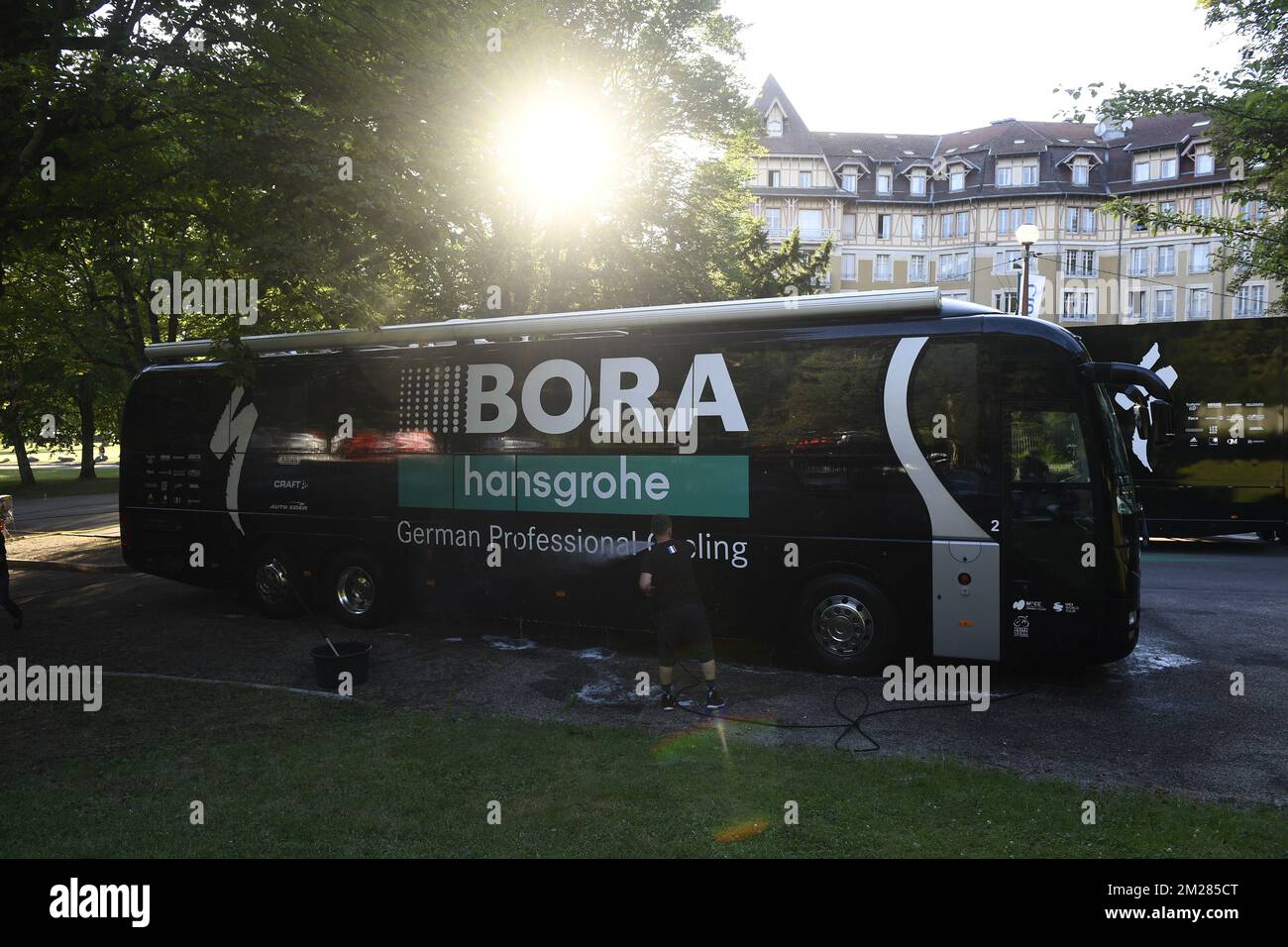 Cycling team bus hi-res stock photography and images - Alamy
