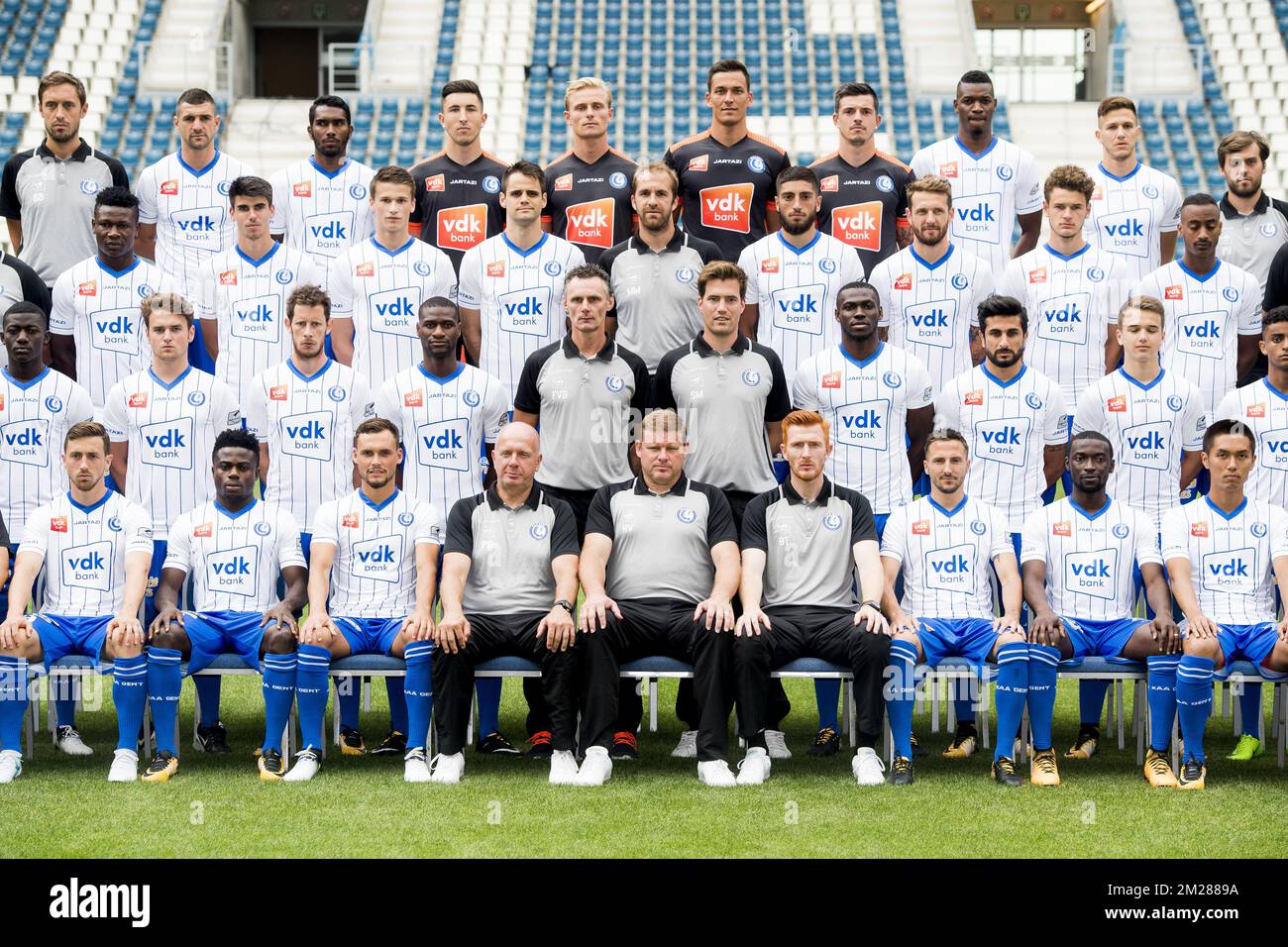First row Gent's Freddy Delcourt, doctor Luc Van den Bossche, Brecht ...