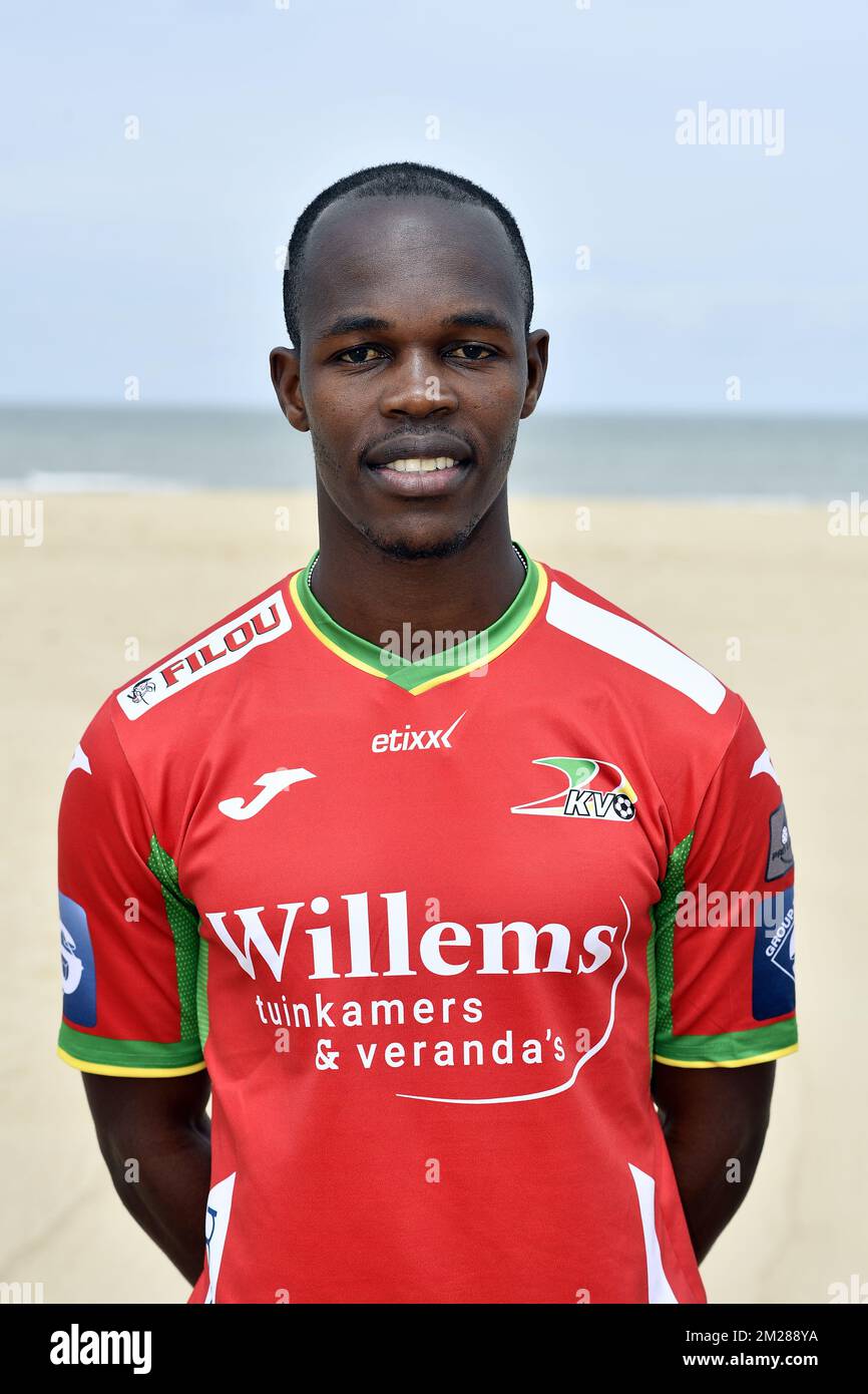 Oostende's Knowledge Musona poses for photographer at the 2017-2018 ...