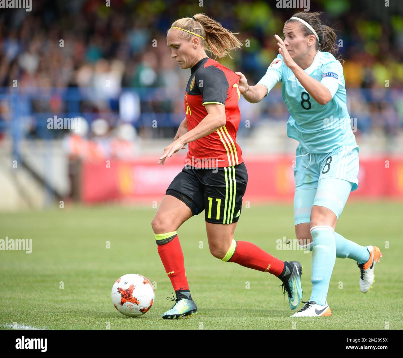 Russian Daria Makarenko and Belgium's Janice Cayman pictured in action ...