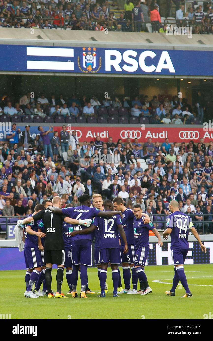Anderlecht jupiler pro league cup 2017 hi-res stock photography and ...