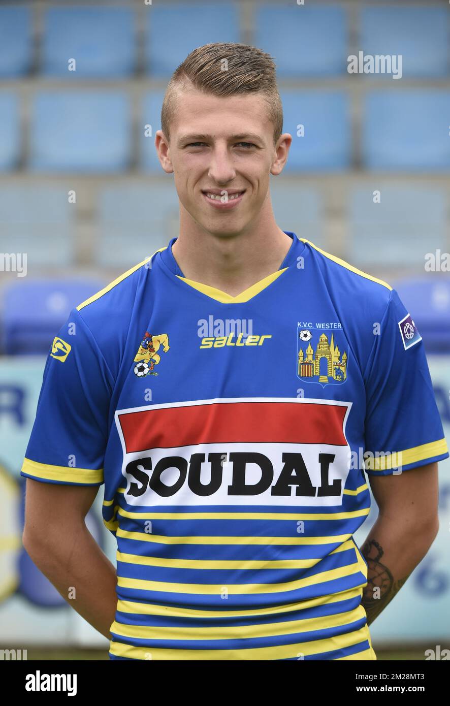 Westerlo's Jordy Peffer poses for the photographer during the 2017-2018 ...