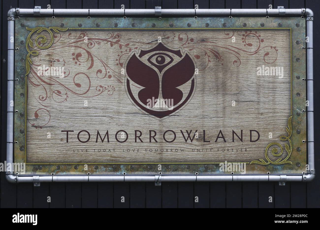 Tomorrowland Logo