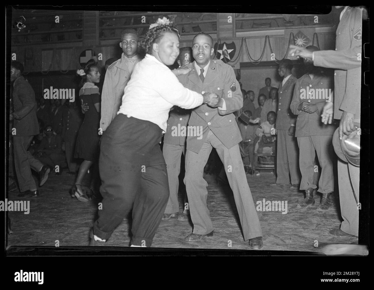 Christmas service club dance , Dancers, USO clubs, Soldiers, Dance ...