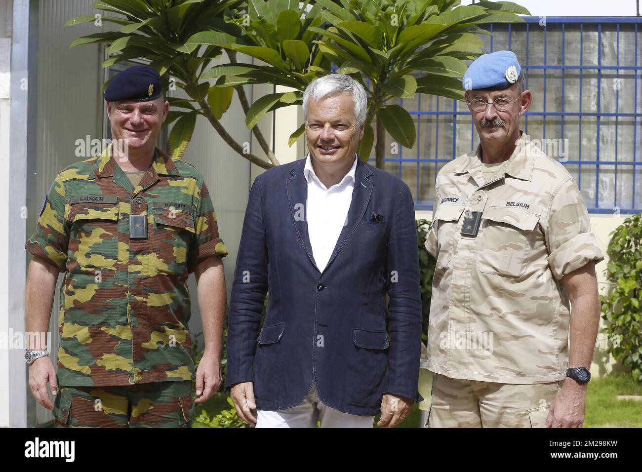 General Bart Laurent, Vice-Prime Minister and Foreign Minister Didier ...