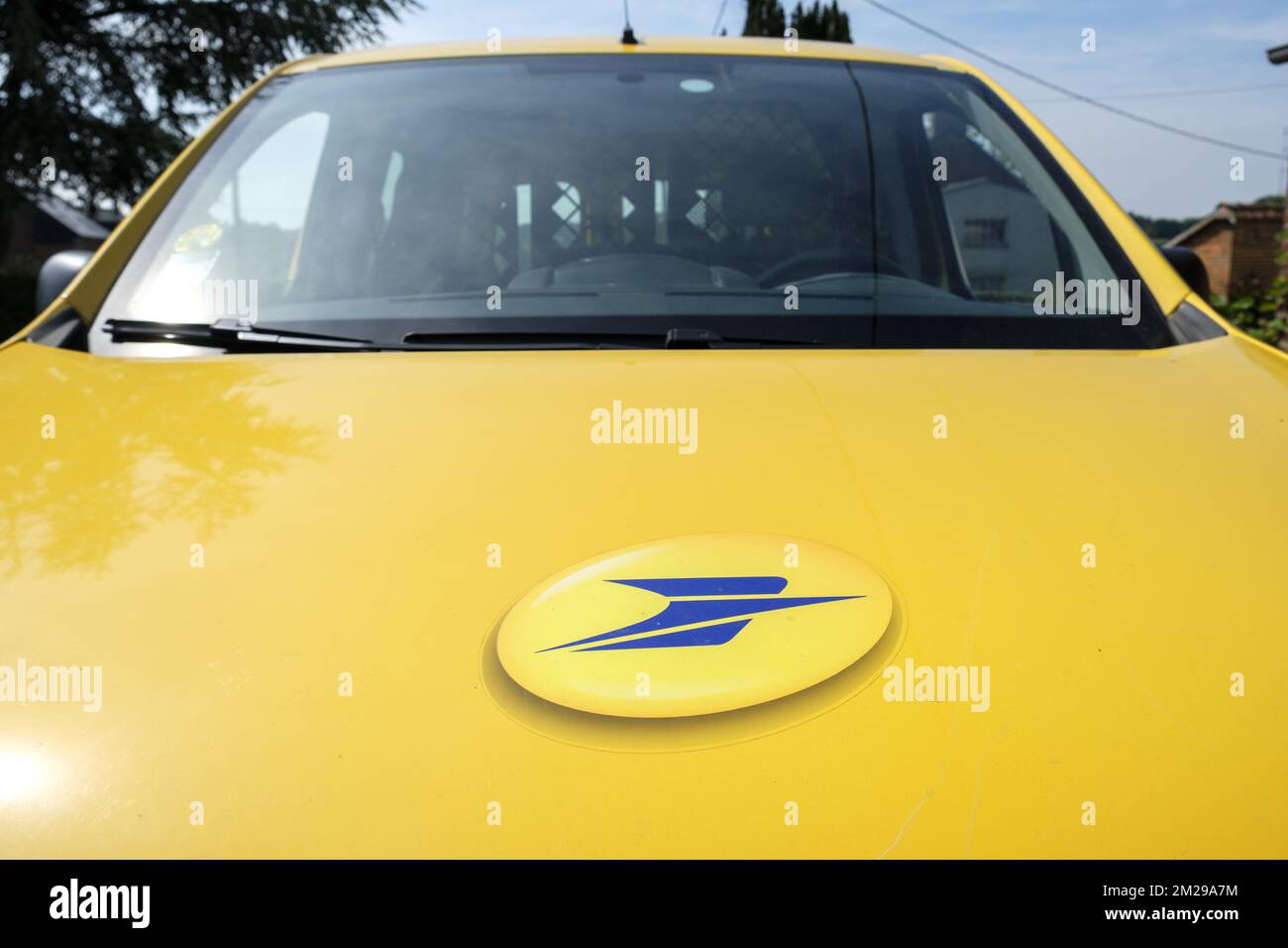 French post car during a postal route | Voiture postale francaise ...