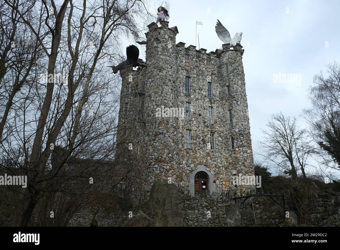 Eben Ezer | Eben Ezer - La Tour construite par Robert Garcet à Ében ...