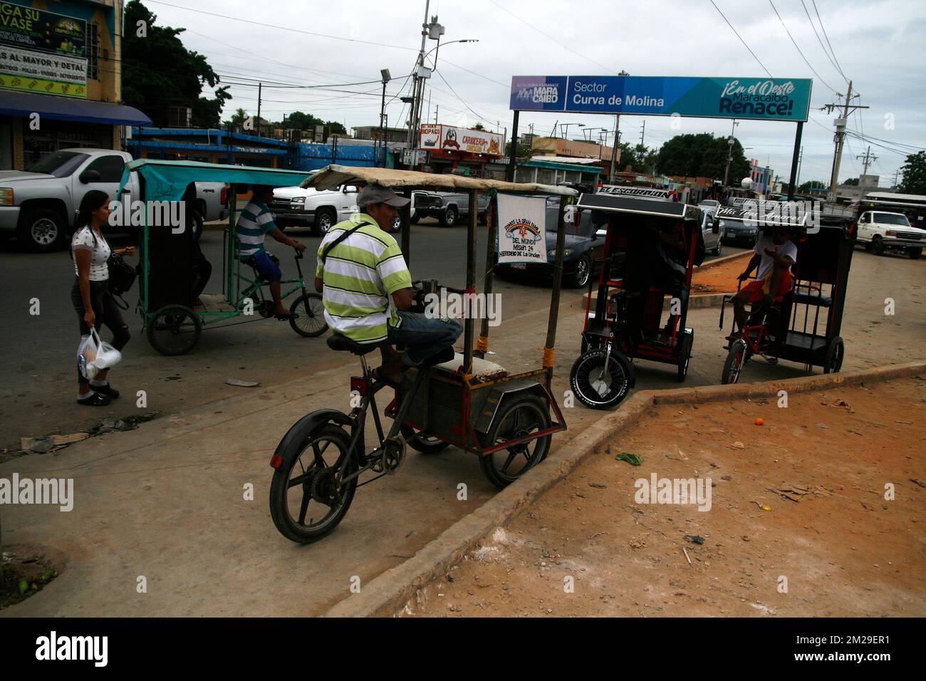 Venezuela food lines hi-res stock photography and images - Alamy