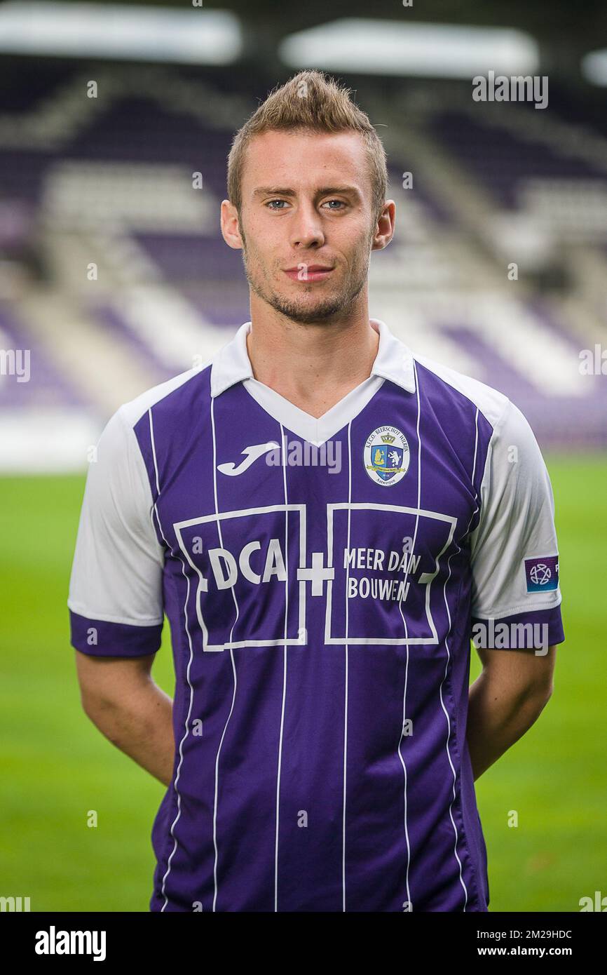 Tom Pietermaat (16) poses for photographer at the 2017-2018 season ...