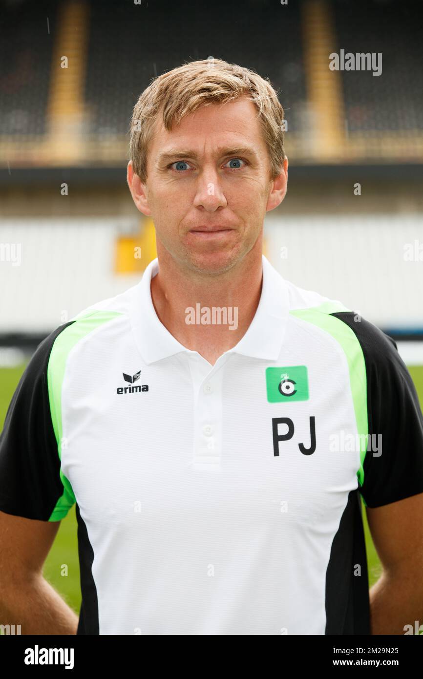 Cercle's assistant coach Pieter-Jan Sabbe poses for photographer at the ...