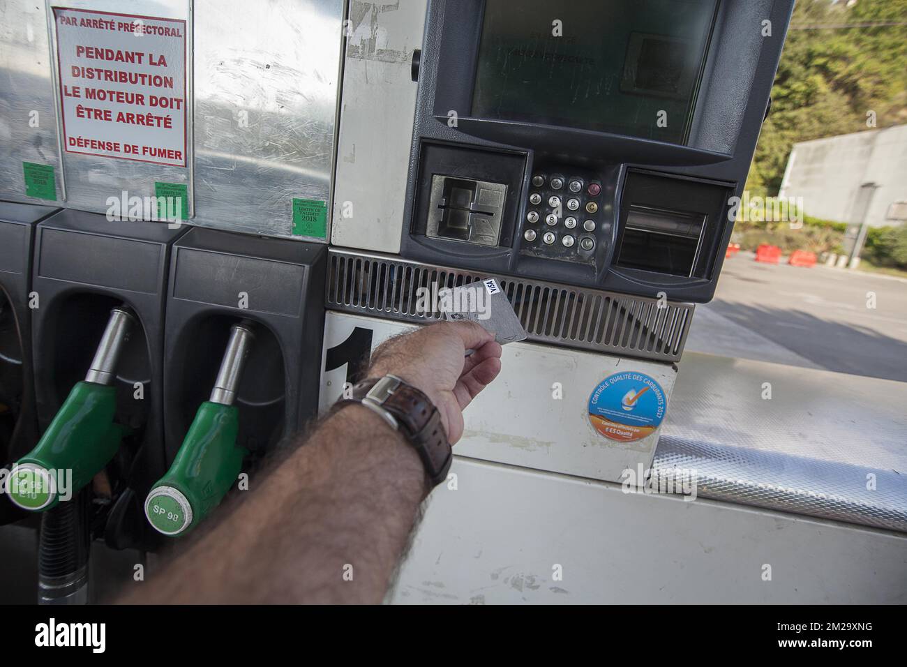 Pompes a essence hi-res stock photography and images - Alamy