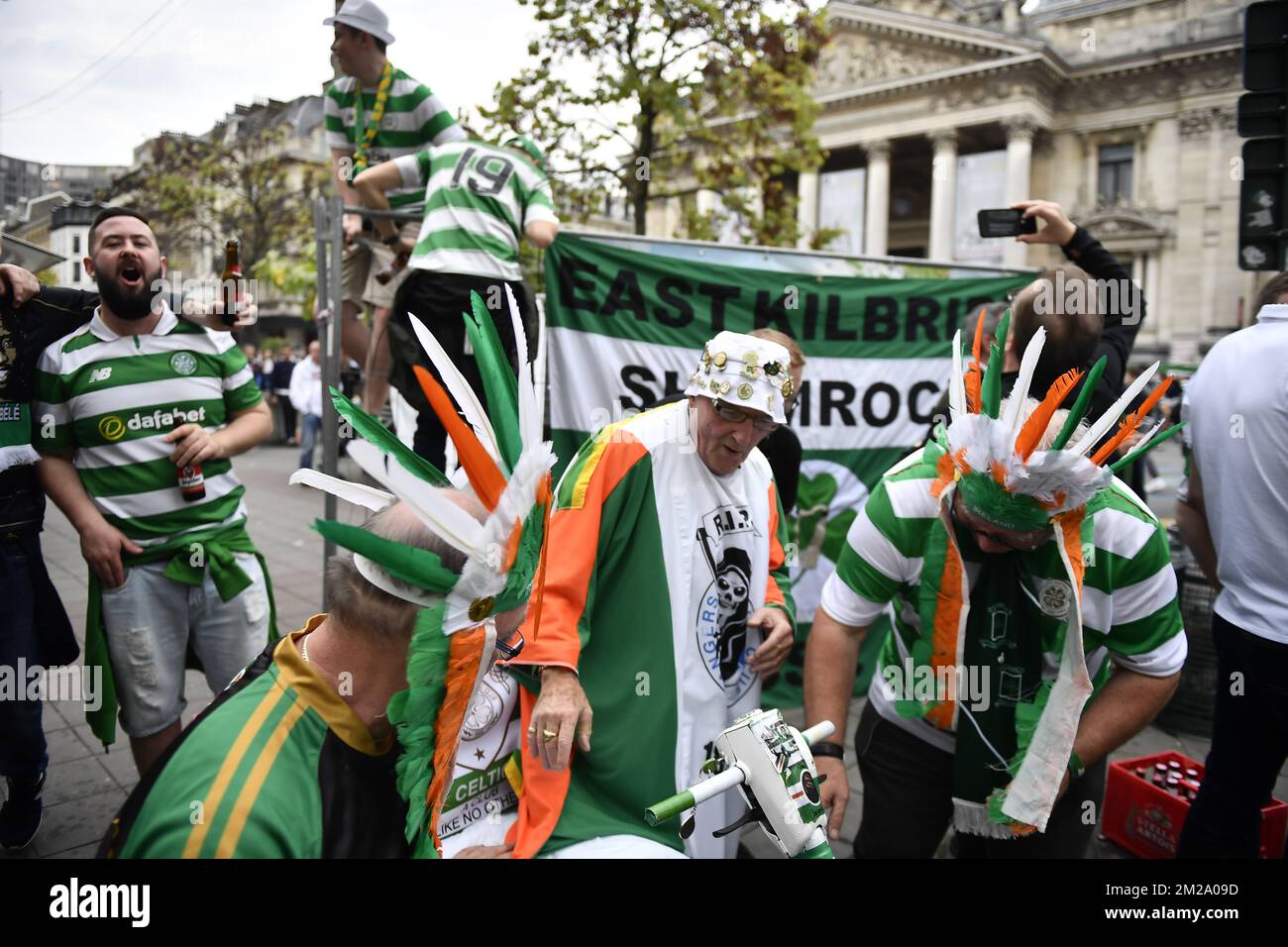 Celtic football supporters hi-res stock photography and images - Alamy