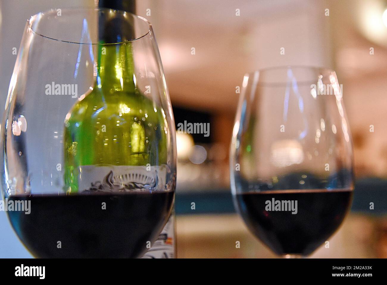 Vin de raisin rouge hi-res stock photography and images - Alamy