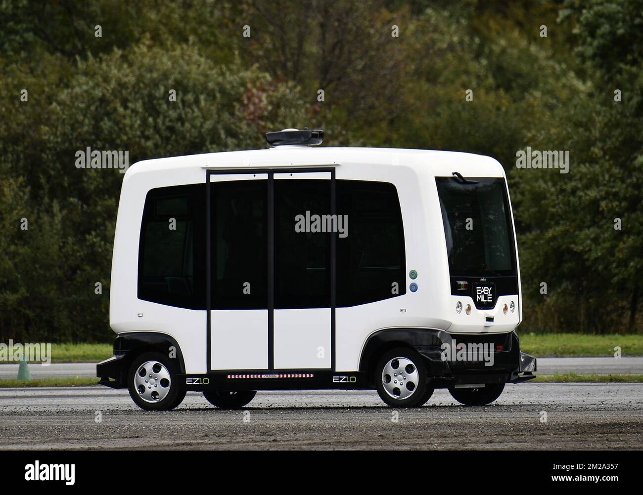 Bus sans conducteur hi-res stock photography and images - Alamy