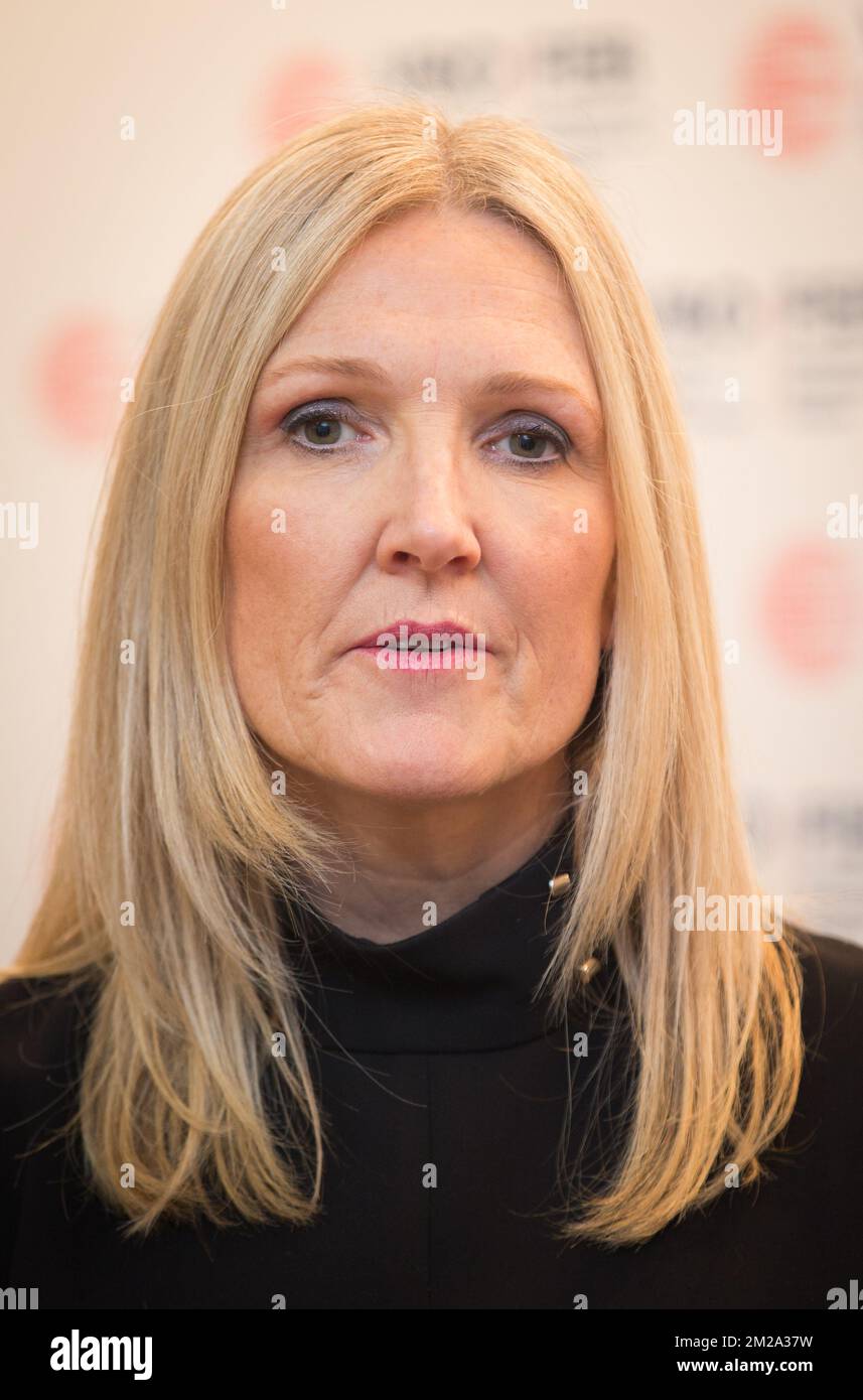 Fiona young hi-res stock photography and images - Alamy