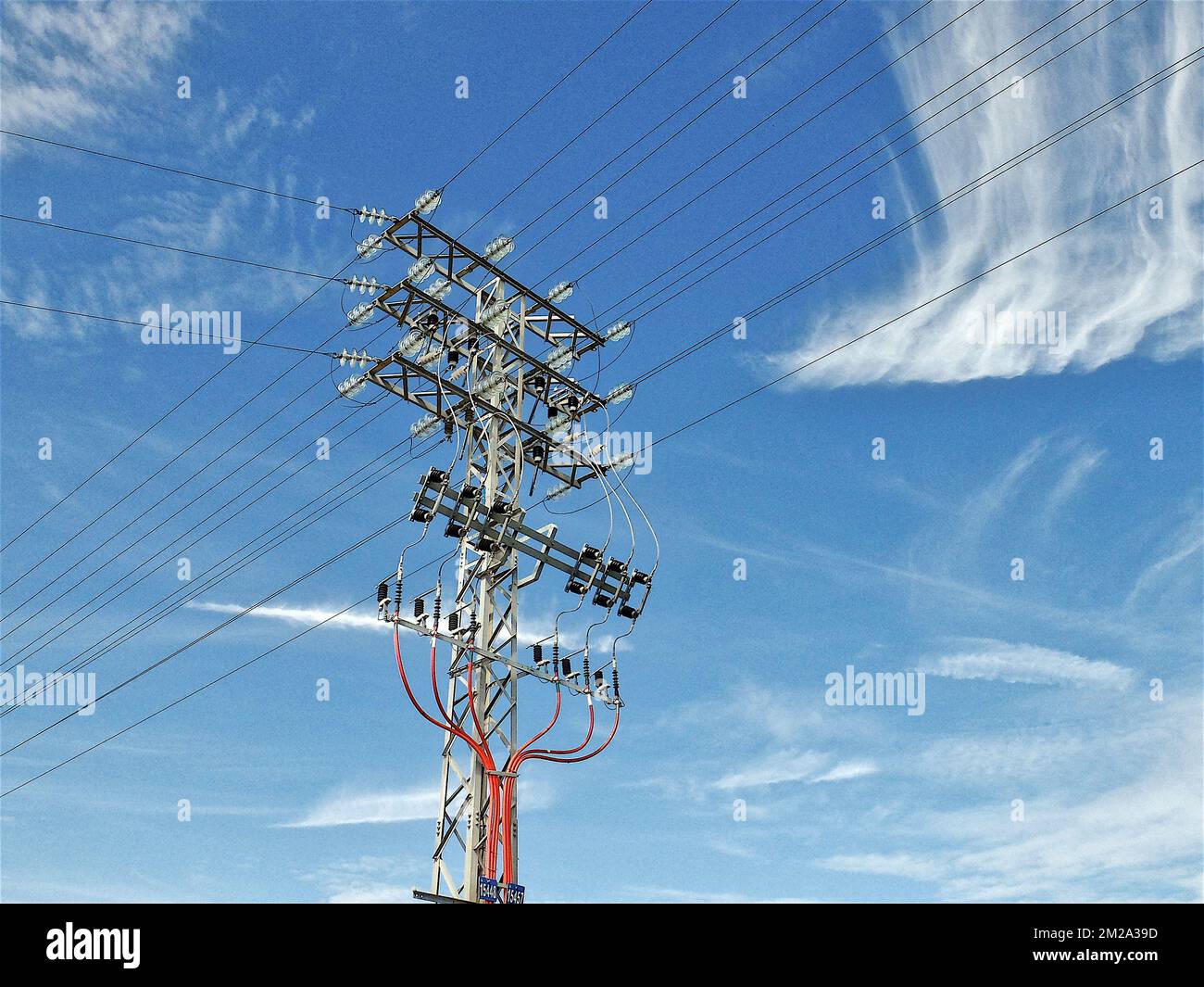 Pylone electrique hi-res stock photography and images - Alamy