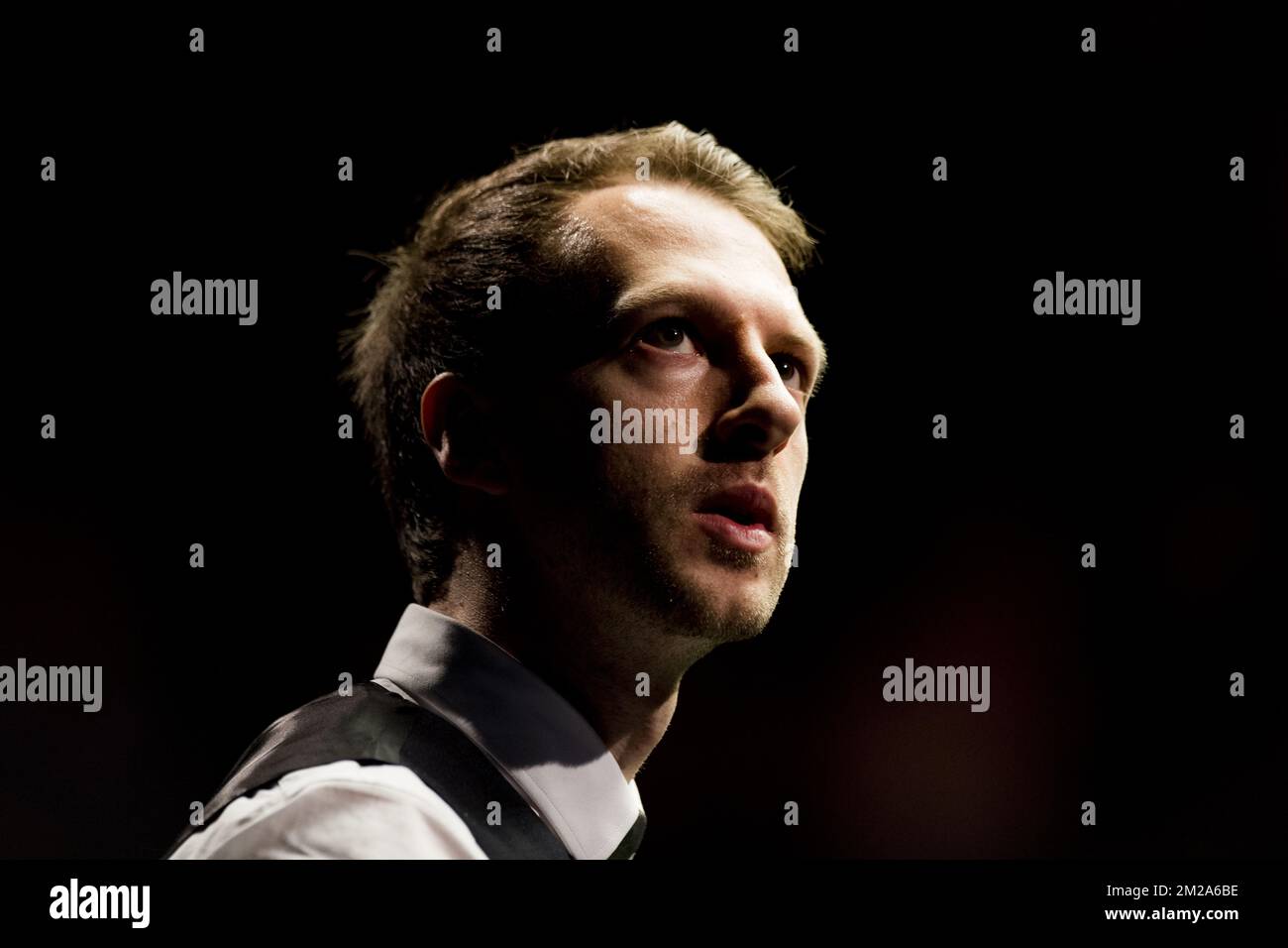 Judd Trump reacts during a game between English Judd Trump and English ...