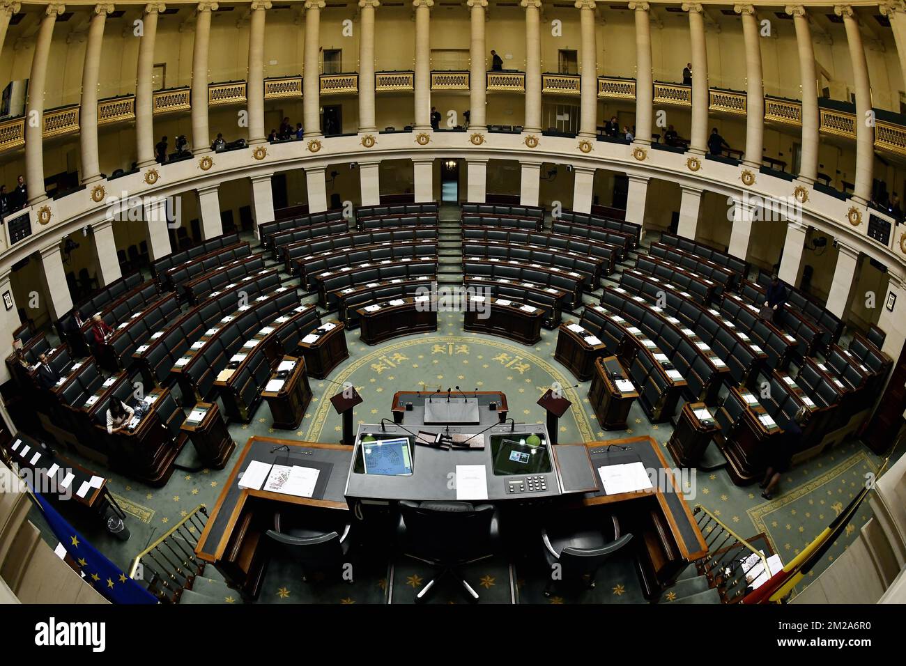 Almost empty chamber hi-res stock photography and images - Alamy