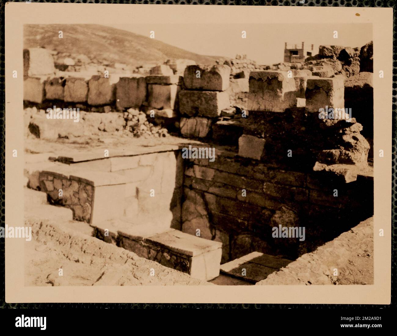 Cnossus - lustral area , Archaeological sites, Castles & palaces ...