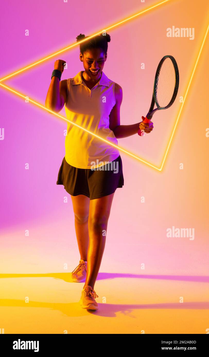 Win triangle hi-res stock photography and images - Alamy