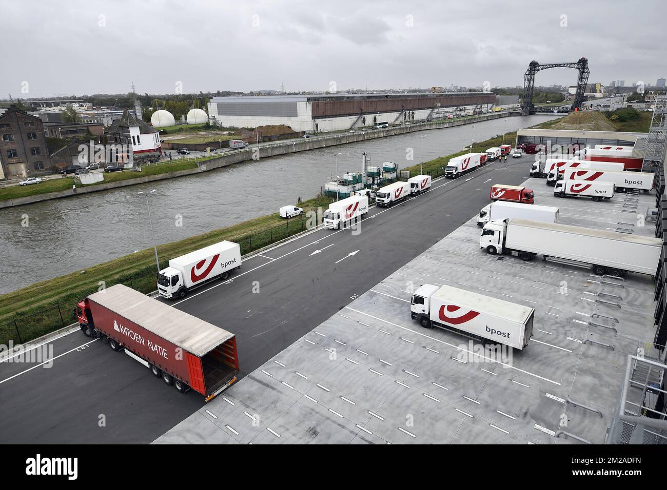 Docks brussel hi-res stock photography and images - Alamy