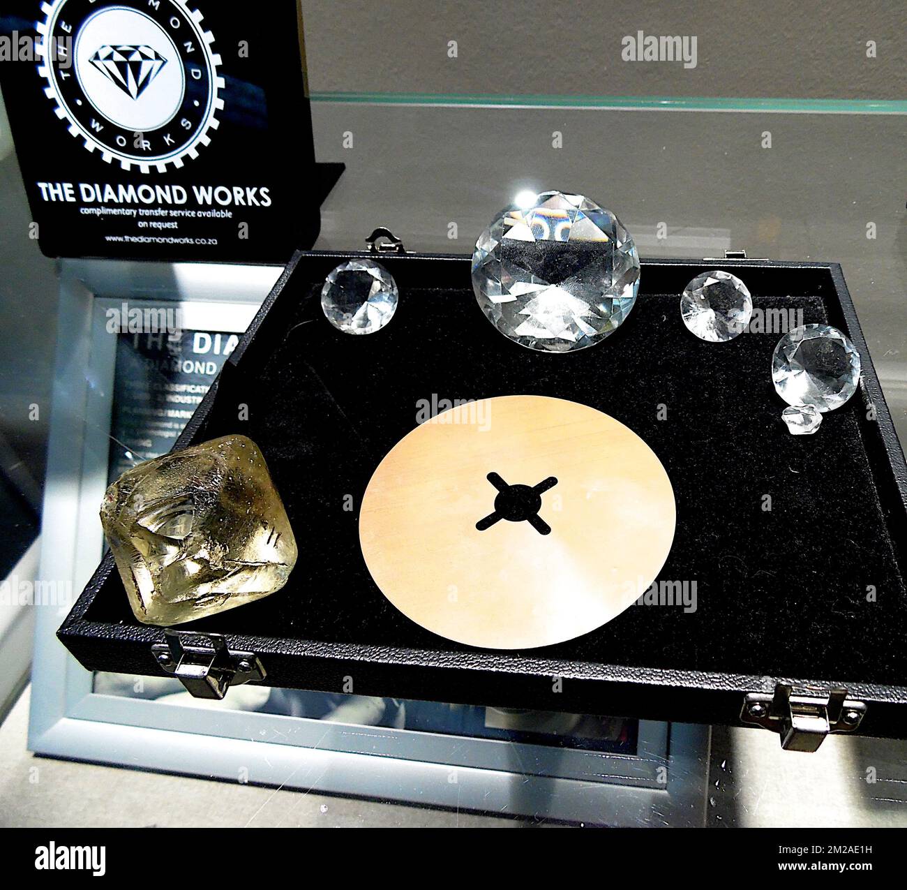 Kimberley process diamond hi-res stock photography and images - Alamy