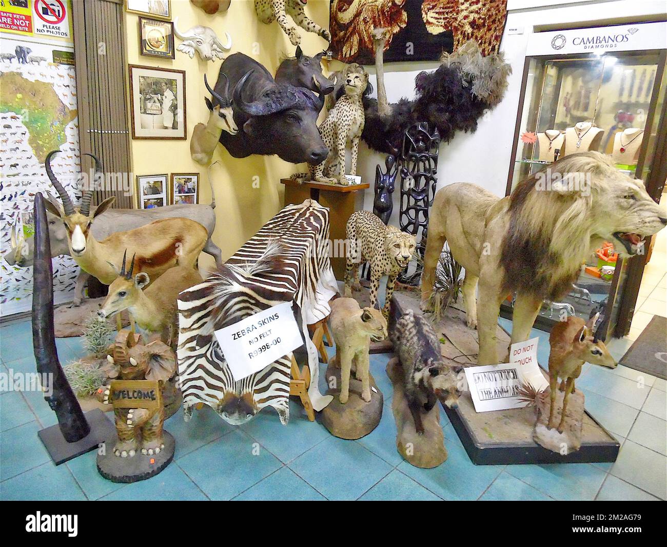 Boutique magasins magasin magasins shopping hi-res stock photography ...