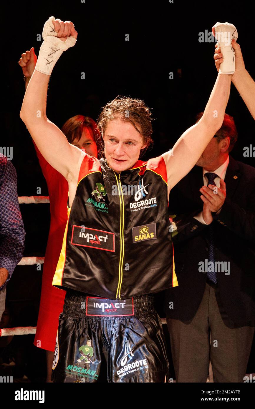 Belgian Delfine Persoon celebrates after winning the boxing fight ...