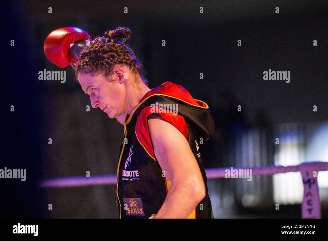 Delfine Persoon celebrates after winning the boxing fight between ...