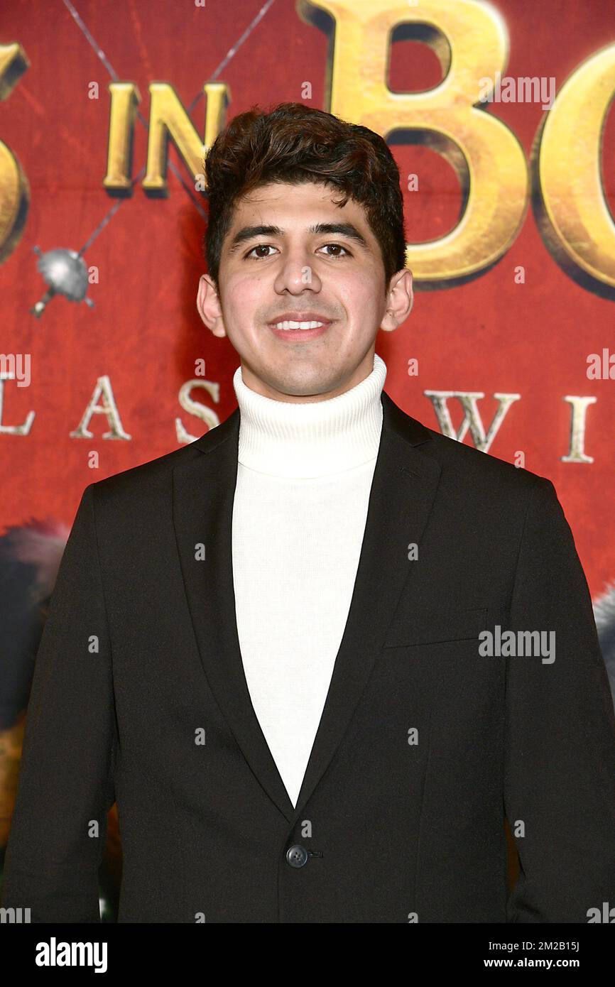 New York, New York, USA. December 13, 2022 Gilberto Sosa attends "Puss ...