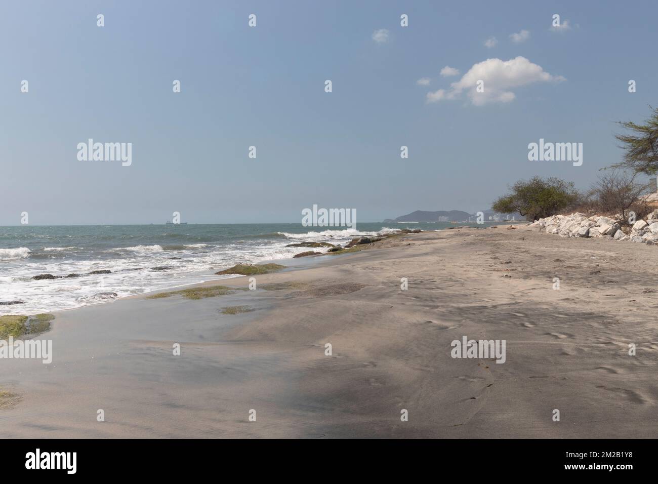 Santa Marta Colombia lonely beach at midday Stock Photo - Alamy