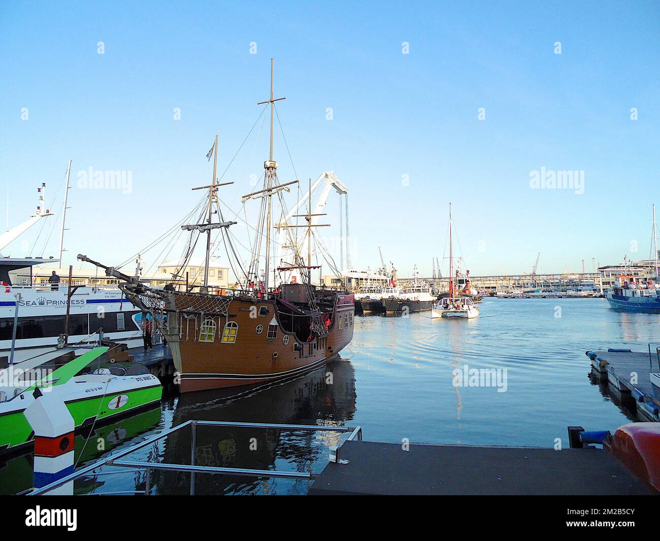 Transport maritime afrique hi-res stock photography and images - Alamy