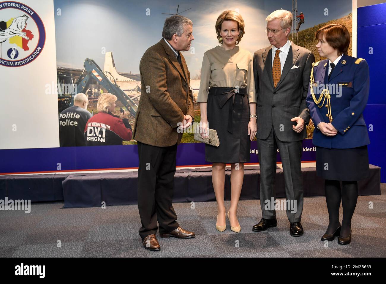 Disaster victim identification team hi-res stock photography and images ...