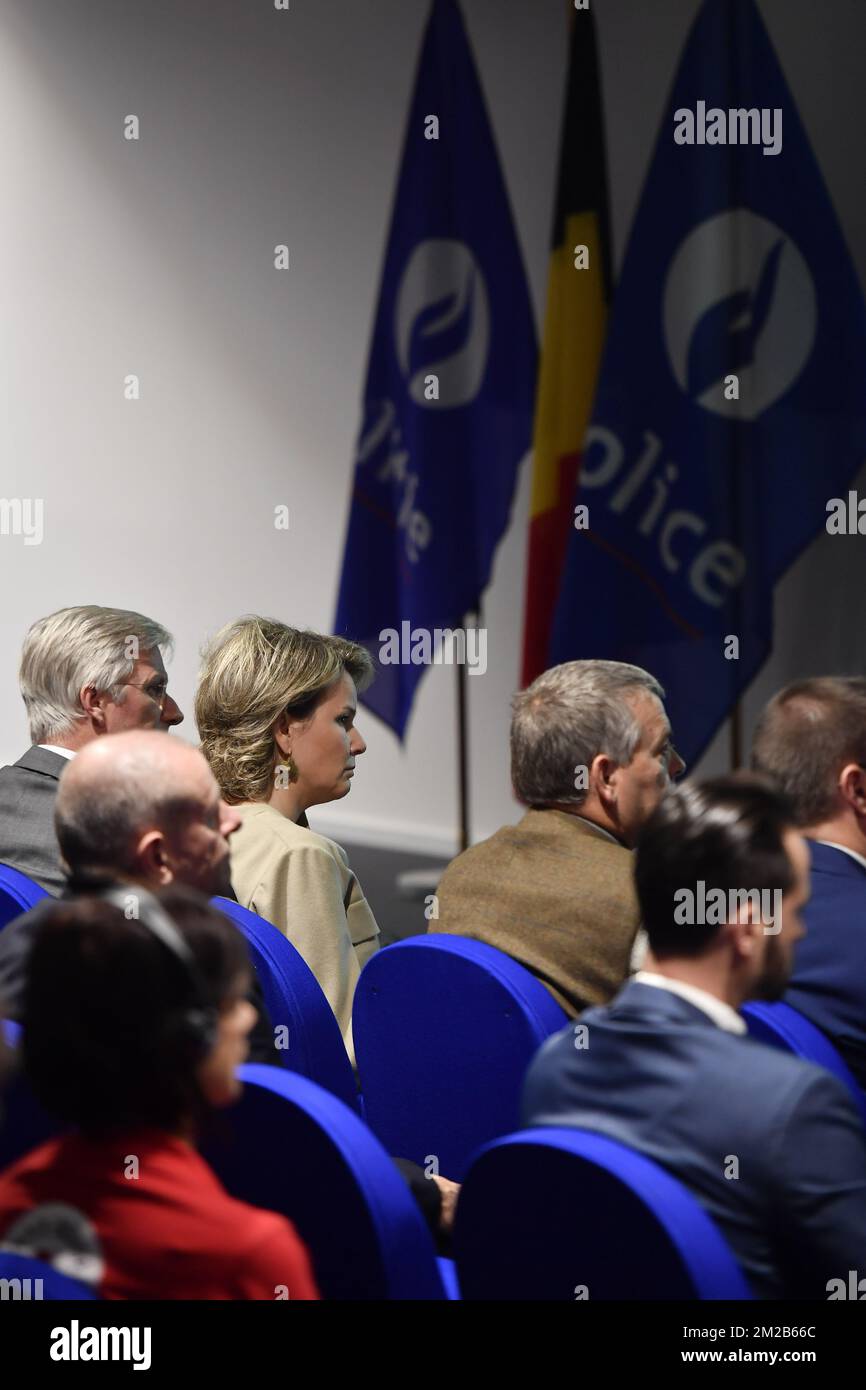 Disaster victim identification team hi-res stock photography and images ...