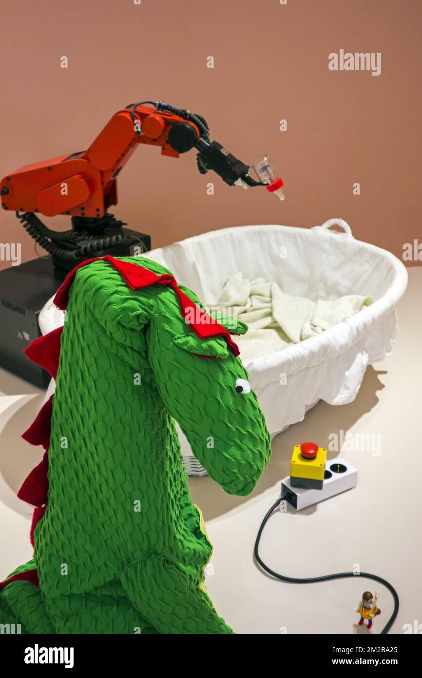 Et costume hi-res stock photography and images - Alamy