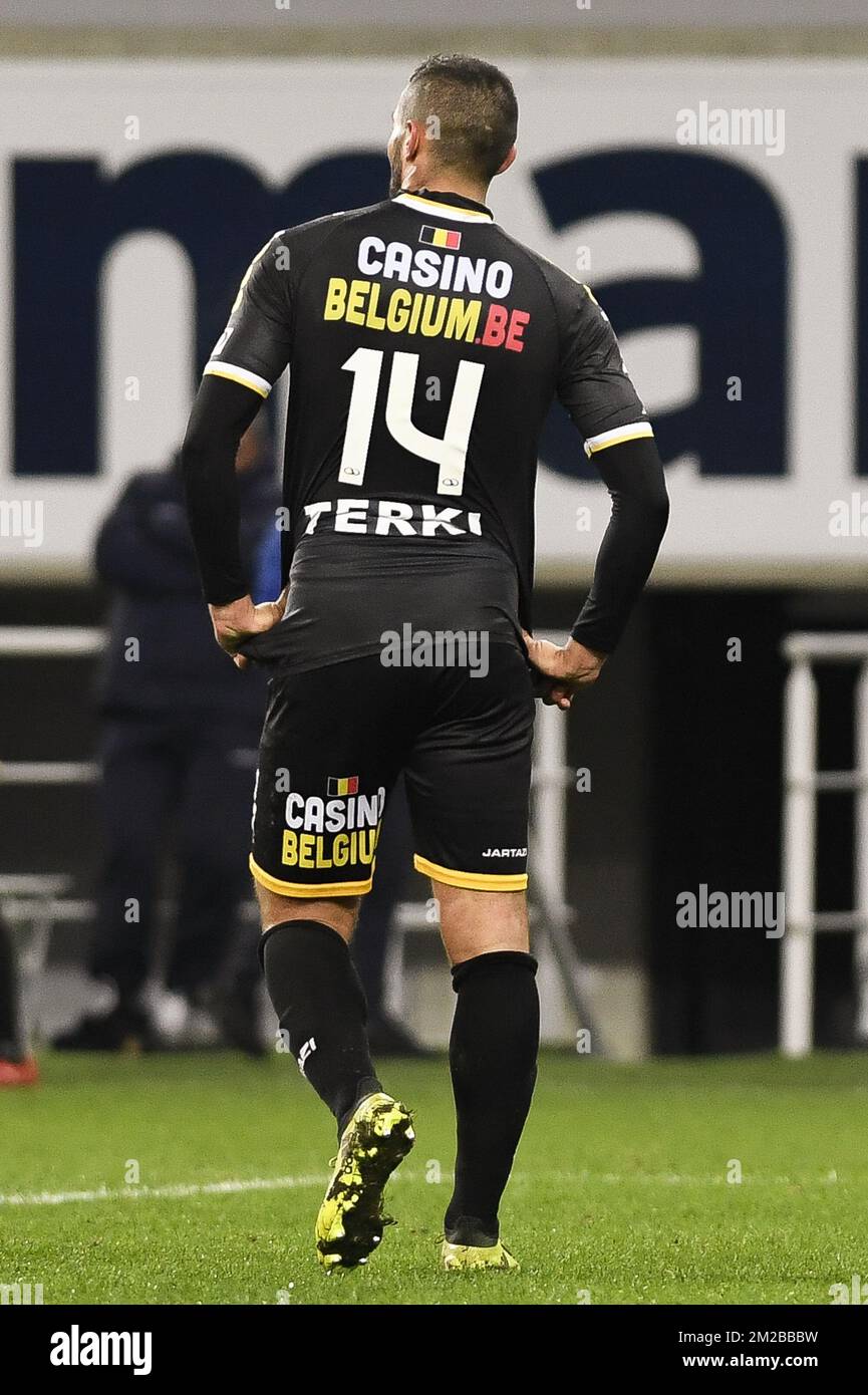 Lokeren's Mehdi Terki looks dejected after a Croky Cup 1/8 final game ...