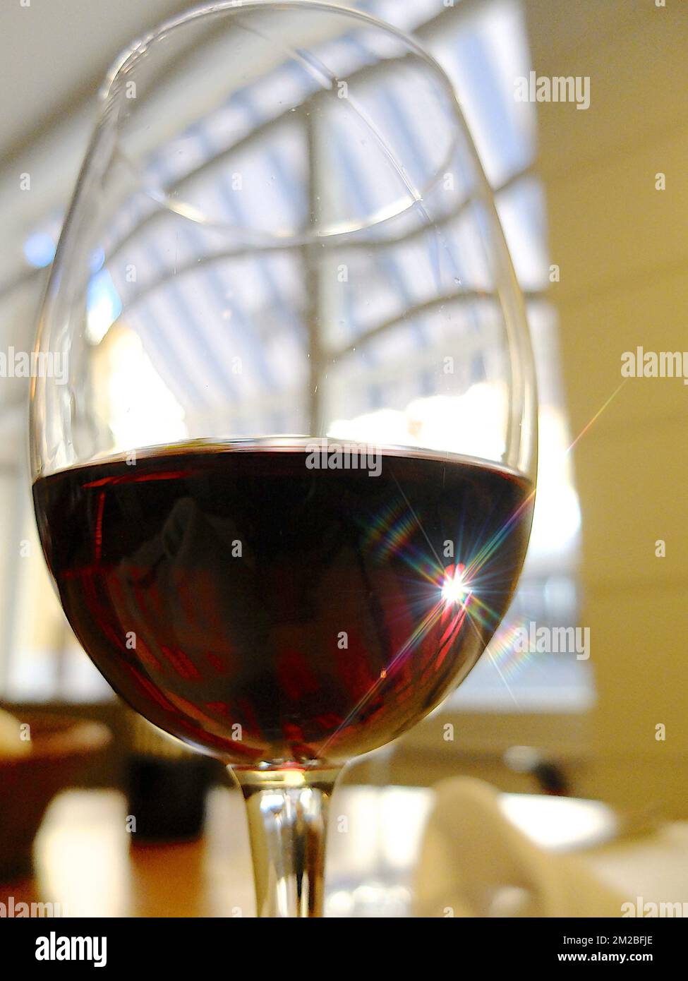 Vieillissement vin rouge hi-res stock photography and images - Alamy