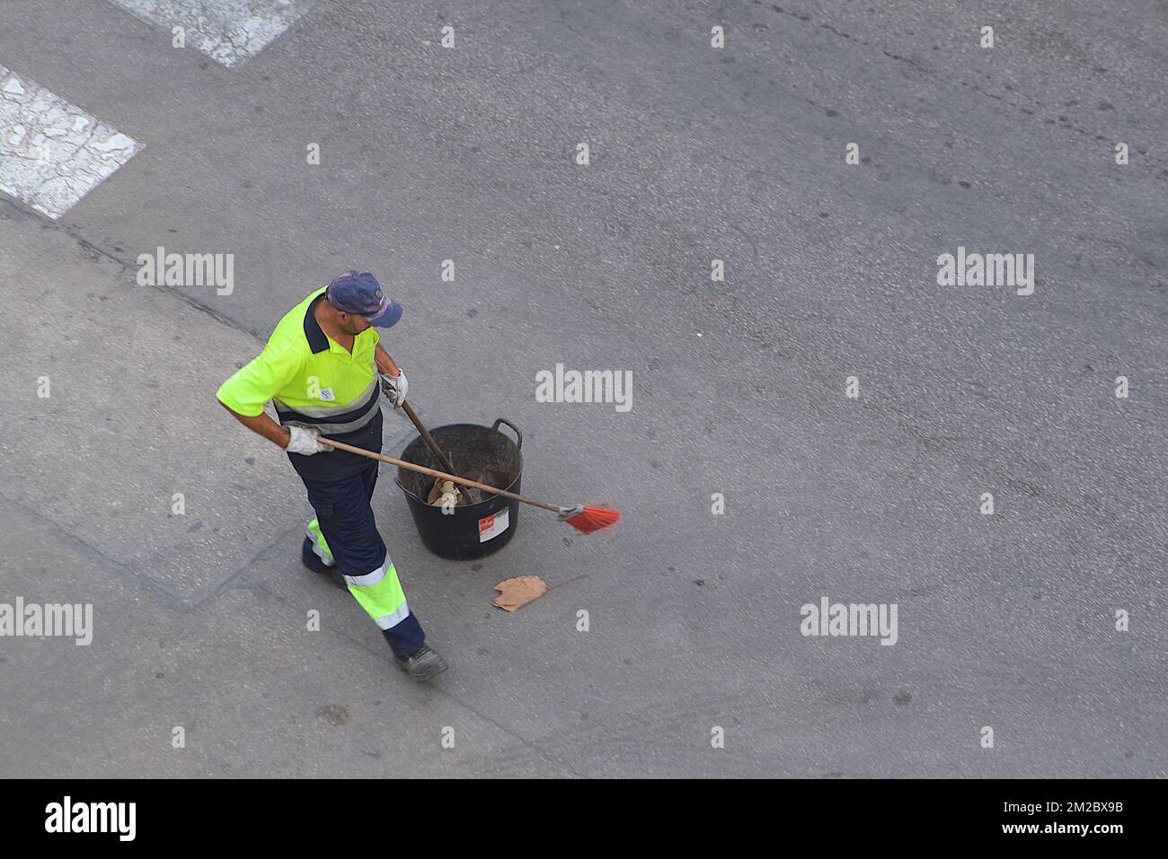 communal worker cleanliness | ouvrier communal propreté 02/08/2017 ...