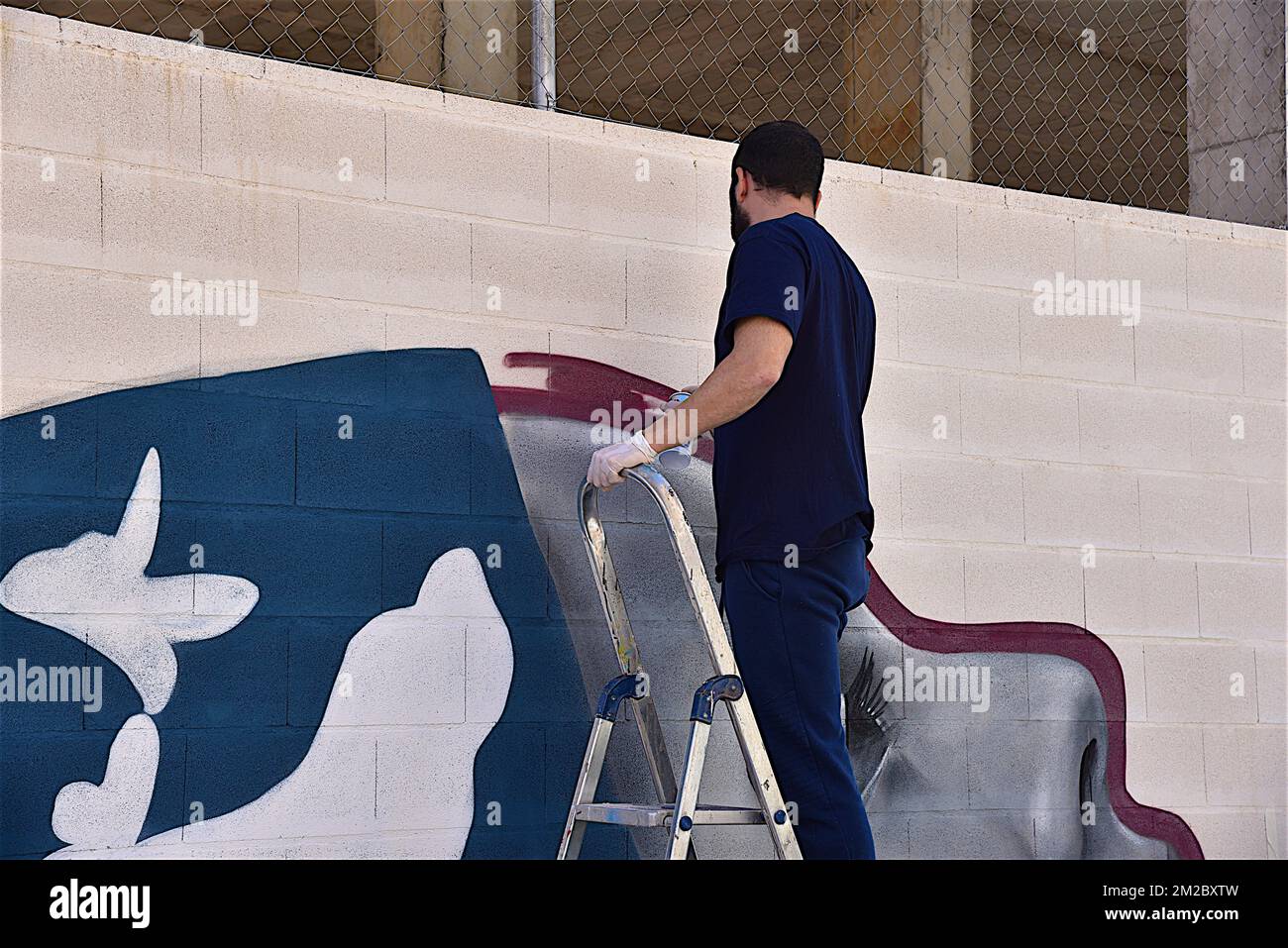Graphist at work | Graffeur au travail 30/12/2017 Stock Photo - Alamy