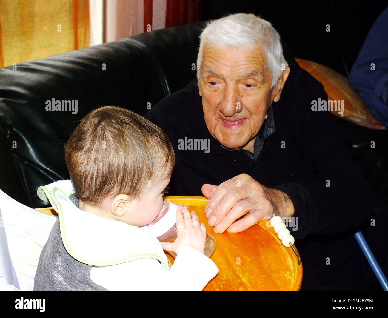 3ème age hi-res stock photography and images - Alamy