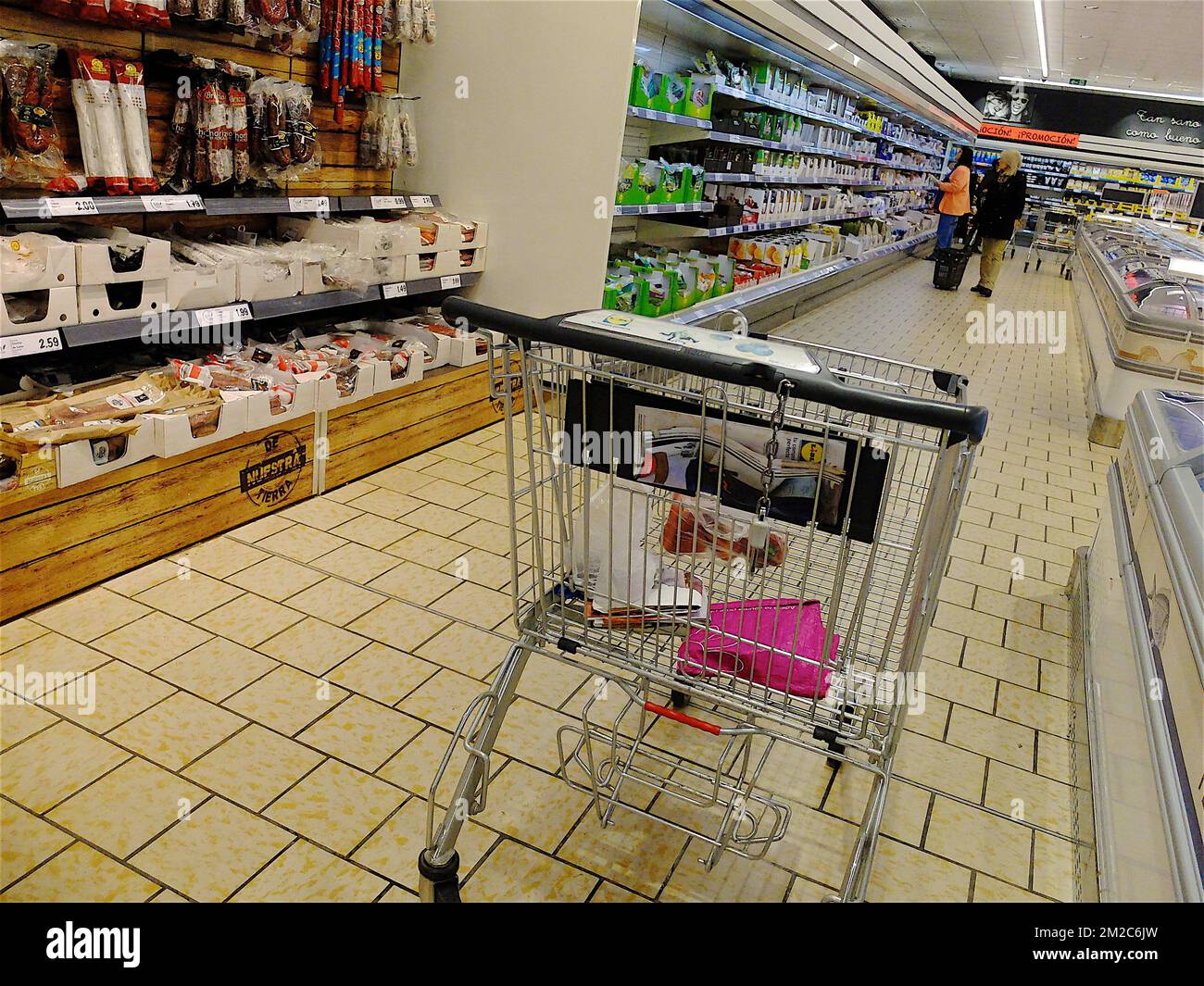 Lidl super market | Super marché Lidl 15/01/2018 Stock Photo - Alamy