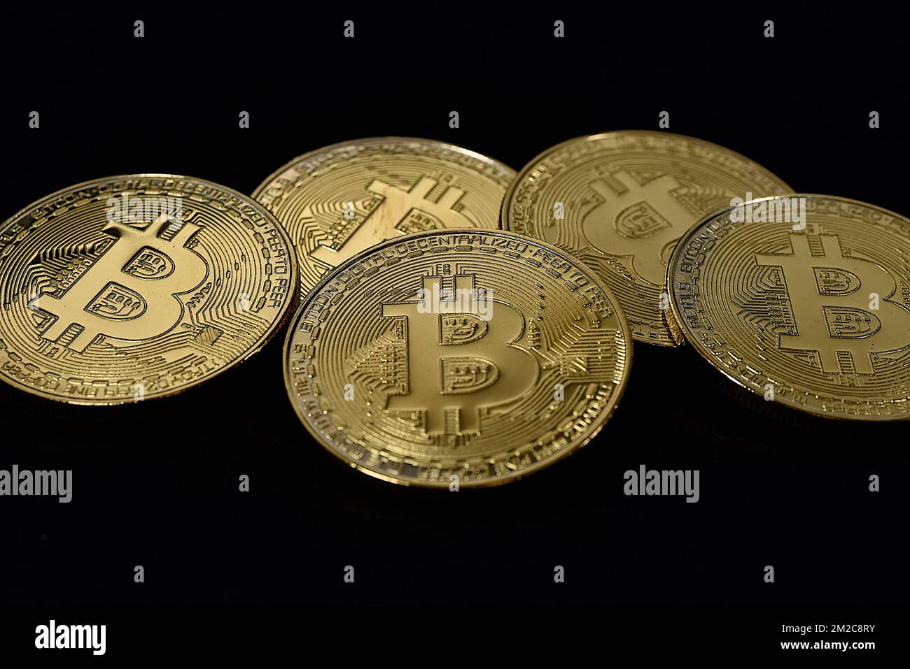 Virtual money | Monnaie virtuelle 18/01/2018 Stock Photo - Alamy