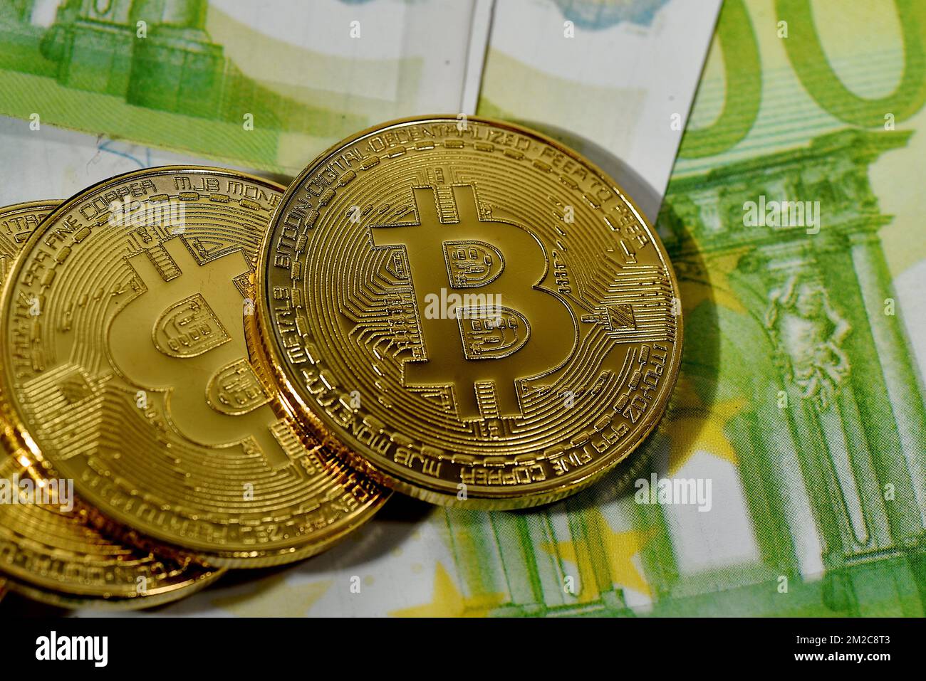 Virtual money | Monnaie virtuelle 18/01/2018 Stock Photo - Alamy